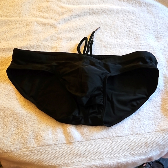 Yuy Ang | Swim | Black Speedos Lycra Size L | Poshmark